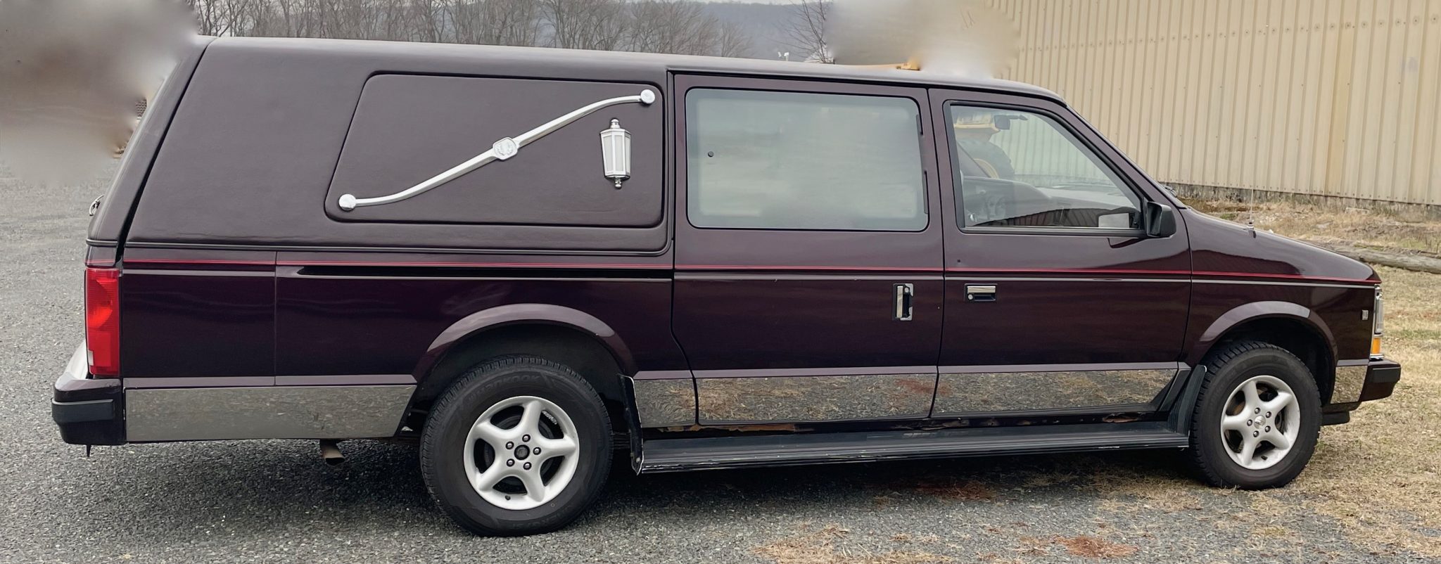 LOT 002 – 1990 DODGE GRAND CARAVAN