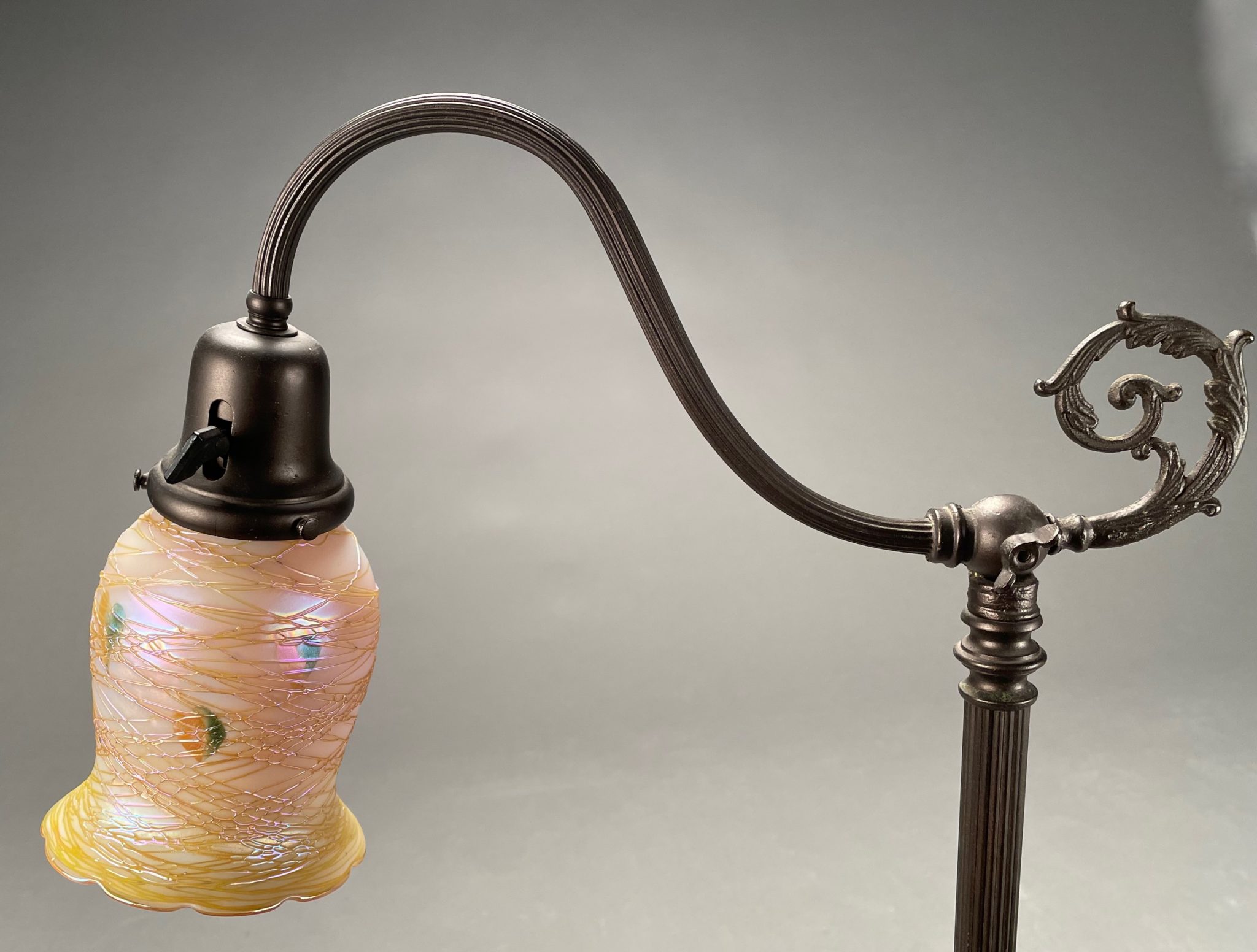 LOT 125 – BRONZE, HUBLEY FLOOR LAMP (MODEL 391A) WITH SIGNED QUEZAL ART ...