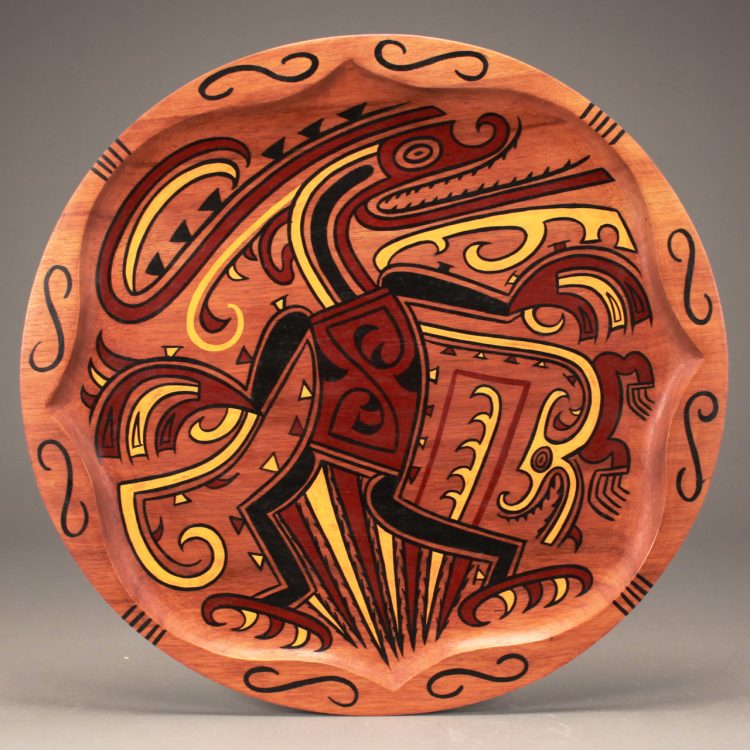 LOT 194 PANAMANIAN CARVED AND PAINTED ROUND WOOD TRAY SIGNED ON BACK ...